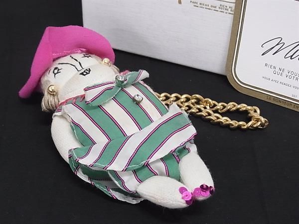 ■極美品■ MUVEIL ミュベール グランマチャーム キーホルダー ピンブローチ ピンバッジ アイボリー系×グリーン系 BF4996