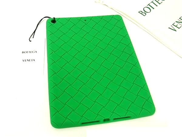 ■極美品■ BOTTEGA VENETA ボッテガヴェネタ イントレチャート ラバー iPadケース アイパッドケース グリーン系 BJ7231