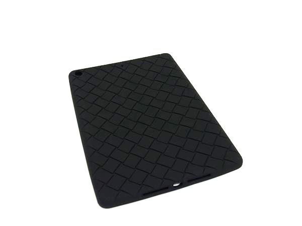 ■極美品■ BOTTEGA VENETA ボッテガヴェネタ イントレチャート ラバー iPadケース 第9世代 アイパッドケース ブラック系 BK9896