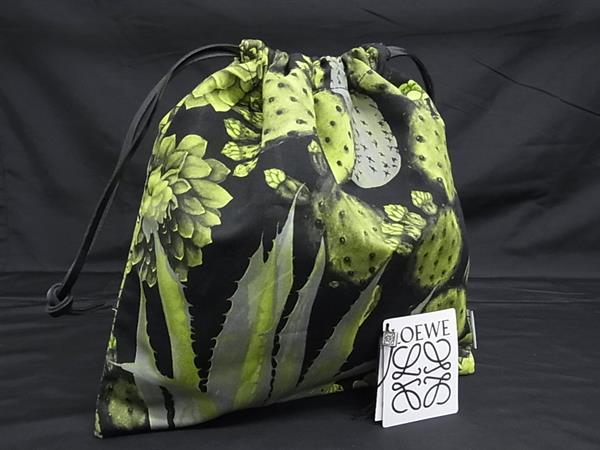 ■新品■未使用■ LOEWE ロエベ 巾着型 マルチケース 小物入れ グリーン系 BM7804