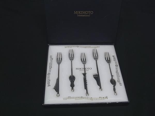 ■新品同様■ MIKIMOTO ミキモト 本真珠 アコヤ真珠 パール 約3mm フォーク カトラリー 食器 テーブルウェア 5点セット BS0942