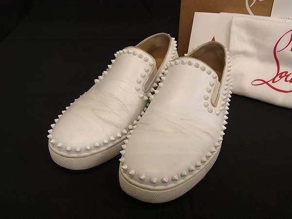 ■美品■ Christian Louboutin ルブタン スパイクスタッズ レザー スリッポン サイズ 40 (約25cm) 靴 シューズ アイボリー系 DB2992