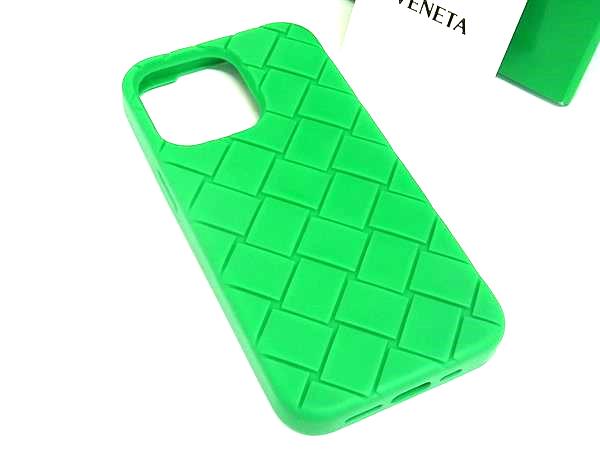 ■美品■ BOTTEGA VENETA ボッテガヴェネタ イントレチャート ラバー iPhone14Pro 対応 アイフォンケース グリーン系 FI8157