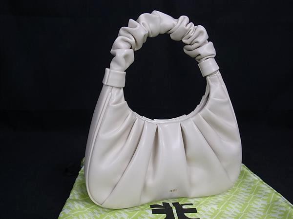 ■新品同様■ JW PEI ジェイダブリューペイ Gabbi レザー ワンハンドル ハンドバッグ ショルダー 肩掛け アイボリー系 FJ7602