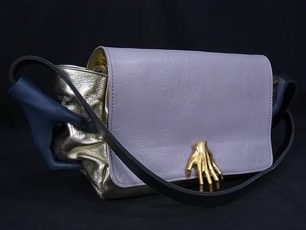 ■極美品■ HAZAMA ハザマ 松井諒祐 惹きずり込まれる運命のレザーショルダーバッグ クロスボディ 斜め掛け ゴールド系 FN1689