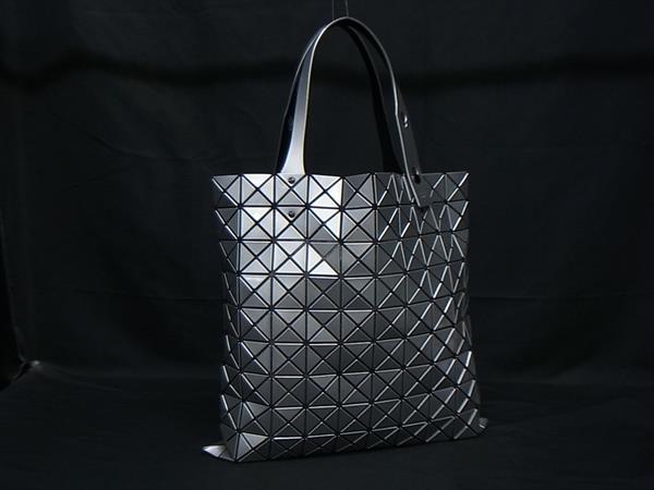 ■極美品■ BAO BAO ISSEY MIYAKE バオバオイッセイミヤケ プリズム PVC ハンドバッグ トートバッグ 肩掛け シルバー系 FU5494