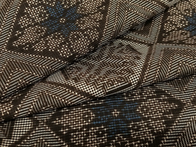 平和屋着物●本場大島紬　龍郷絣　花菱文　正絹　逸品　AAAT0568zg