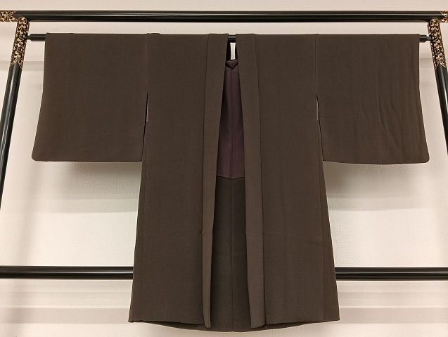 平和屋着物●Maru　Factory　丸山正　長羽織　色無地　紅消鼠色　鬼しぼ縮緬　正絹　逸品　AAAU4356np