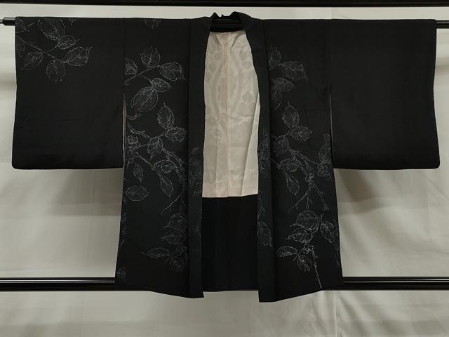 平和屋着物＃羽織　枝花文　黒地　銀糸　正絹　逸品　CAAR9093id