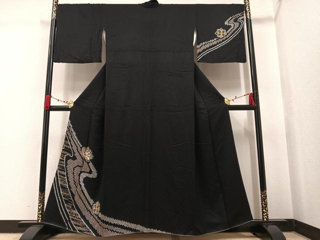 平和屋着物●訪問着　駒刺繍　絞り　舞花文　黒地　金彩　正絹　逸品　AAAW0048ph