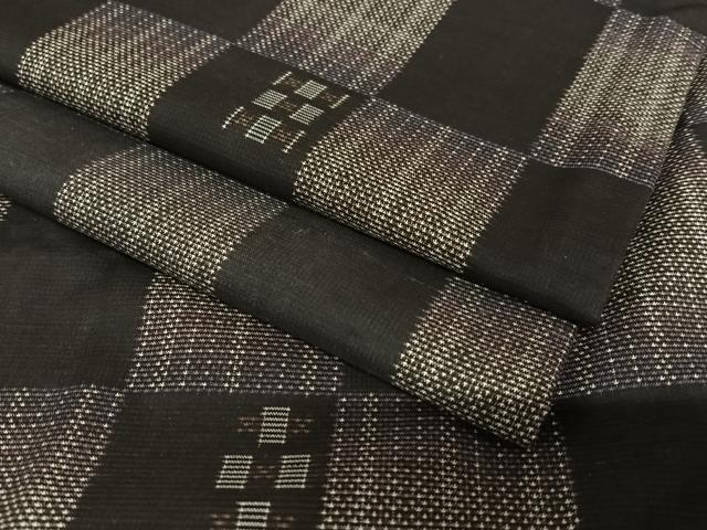 平和屋着物●本場大島紬　カタス7マルキ　市松文様　黒地　ますいわ屋扱い　正絹　逸品　AAAW9069zg