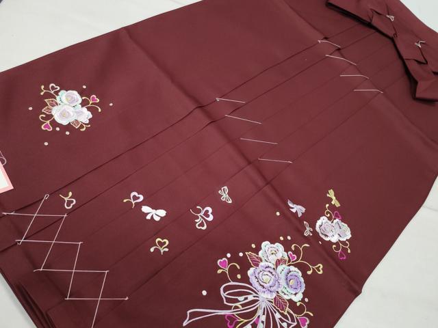 平和屋着物●女性　行灯袴　総刺繍　花唐草文　葡萄色　卒業式　洗える着物　未使用　CAAU9786vf