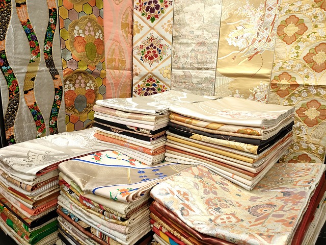 平和屋本店■袋帯 西陣 まとめて100点 向かい鶴 孔雀 人物 蝶 風景 花柄 駒刺繍 佐賀錦 金銀糸 など 未使用品あり 全て正絹 se3463