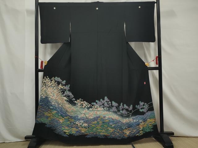 平和屋着物●本場加賀友禅作家　杉浦伸　黒留袖　流水枝花文　暈し染め　正絹　逸品　AAAY5517gw