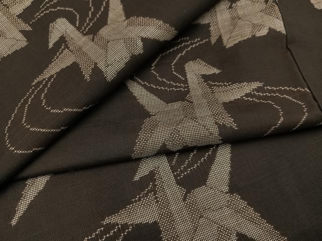 平和屋着物●本場大島紬　カタス9マルキ　折り鶴　正絹　逸品　AAAZ4484ph