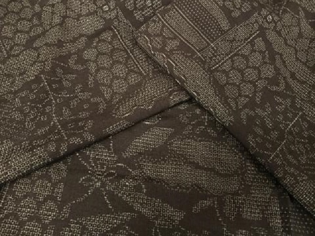 平和屋着物●結城紬　80亀甲　網目花文　正絹　逸品　AAAZ3139np