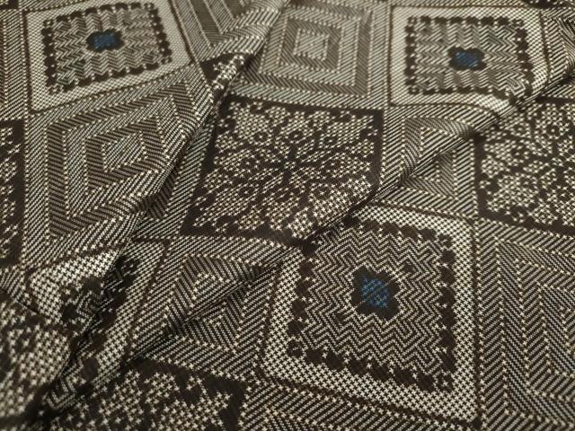 平和屋着物●本場大島紬　龍郷絣　花菱文　正絹　逸品　DAAW5209ud