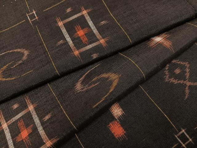 平和屋着物●上質な紬　琉球絣文様　正絹　逸品　AABC0677ph