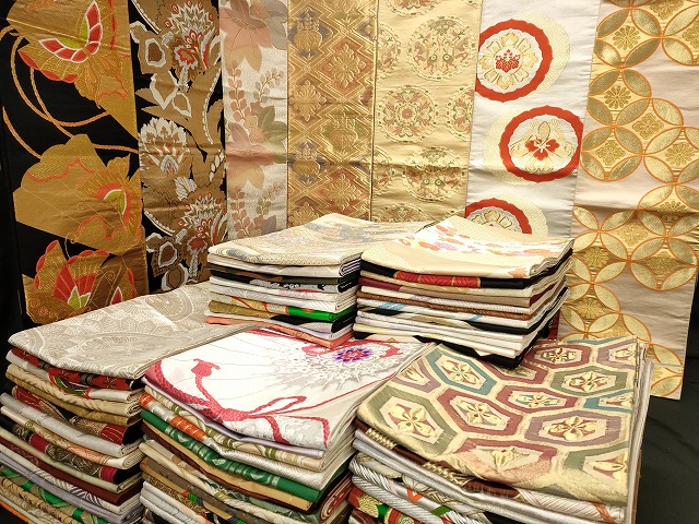 平和屋本店■袋帯 西陣 まとめて100点 鶴 人物 馬 蝶 更紗 花柄 七宝 宝相華 駒刺繍 佐賀錦 金銀糸 など 未使用品あり 全て正絹 se3775