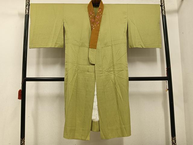 平和屋着物●長襦袢　無双仕立て　色無地　鱗地紋　木蘭色　半衿刺繍　正絹　逸品　AABD7060ph