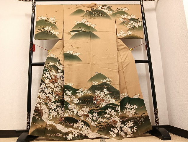 平和屋着物●訪問着　駒刺繍　扇面草花文　暈し染め　金銀彩　正絹　逸品　AABD6553ph
