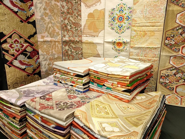 平和屋本店■袋帯 西陣 まとめて100点 鶴 孔雀 花柄 宝相華 正倉院 服部織物 佐賀錦 金銀糸 など 未使用品あり 全て正絹 se3808