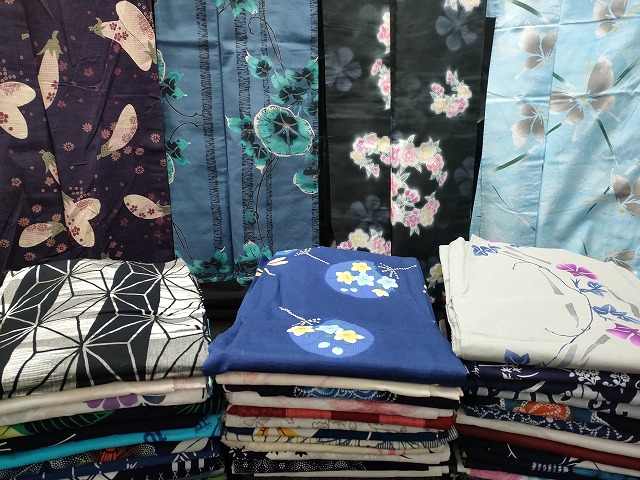 平和屋本店■浴衣 まとめて 45点 蝶 花柄 朝顔 成り物 こむさでもーど 綿紅梅 しじら織 など 着用可能多数 未使用品あり ppp3076