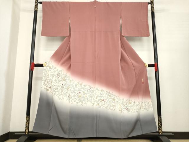 平和屋着物●人間国宝　福田喜重　刺繍　色留袖　葡萄唐草文　暈し染め　金彩　正絹　逸品　AABE4408ck