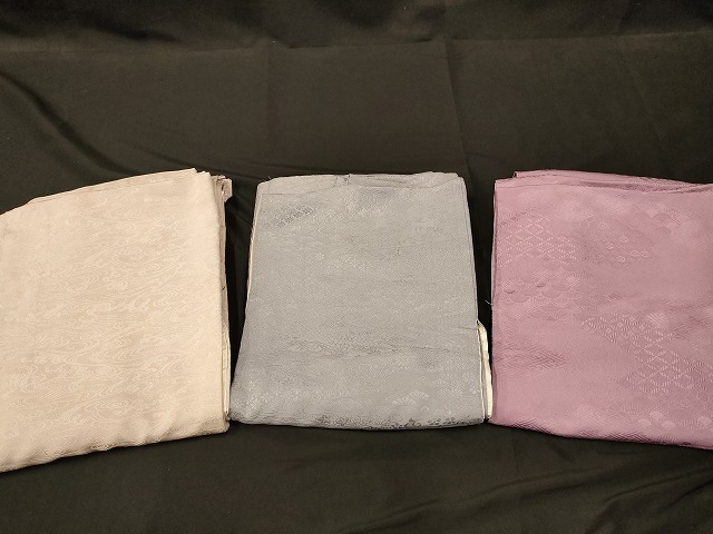 平和屋本店■色無地 まとめて 3点 松竹梅 花柄 七宝 立波 紗綾形 地紋 など 着用可能多数 未使用品あり 全て正絹 ppp3232