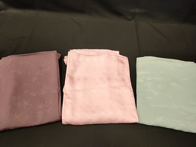 平和屋本店■色無地 まとめて 3点 花柄 紗綾形 地紋 など 着用可能多数 未使用品あり 全て正絹 ppp3294