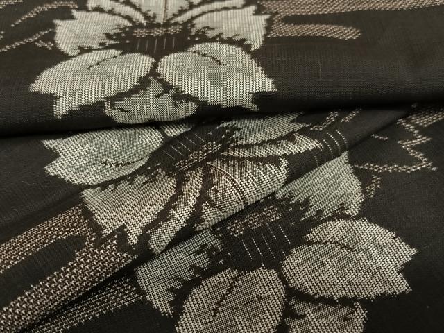 平和屋着物●本場大島紬　泥染め　9マルキ　総絣　地空　工霞花文　正絹　逸品　AAAT0599zg