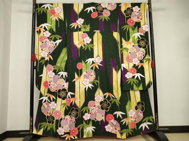 平和屋着物●豪華振袖　捻じ梅　矢羽　笹　金彩　正絹　逸品　AAAT2283ck