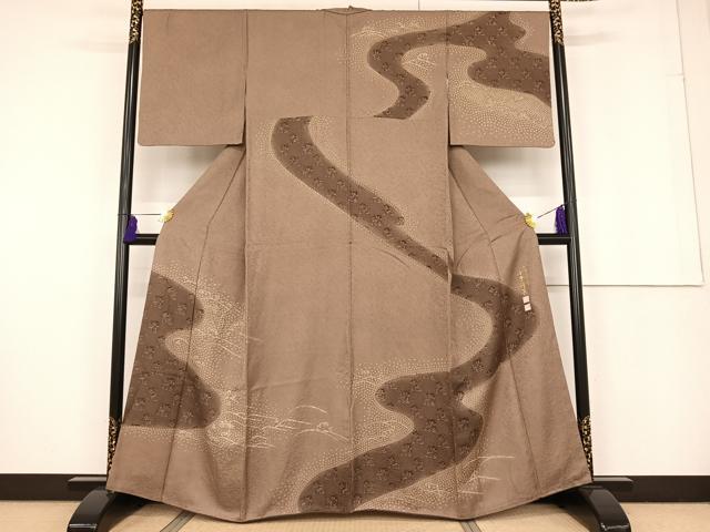 平和屋着物●創業明治元年、京の老舗【小糸染芸】　小糸敏夫　訪問着　跳び兎　正絹　逸品　AAAT3013np