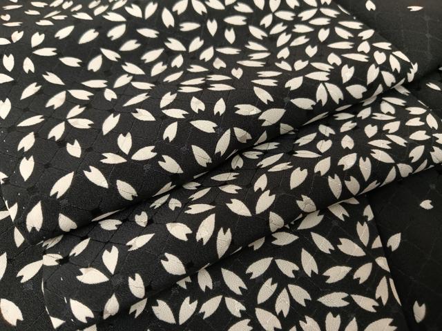 平和屋着物●上質な小紋　舞花文　黒地　正絹　逸品　AAAT3053np