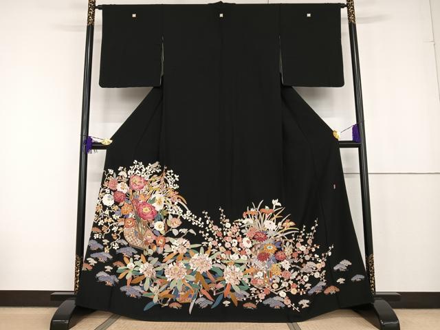 平和屋着物●本加賀友禅作家　百貫華峰　黒留袖　花陶器文　正絹　逸品　AAAT3121np