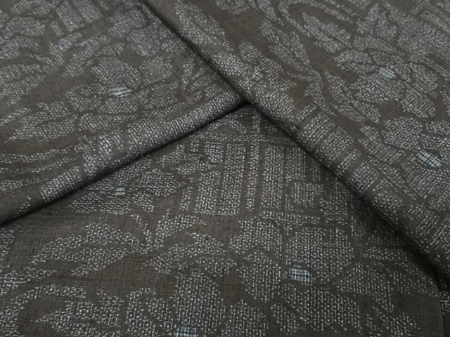 平和屋着物●本場結城紬　重要無形文化財　100亀甲　流水風景草花文　正絹　逸品　AAAU0114np