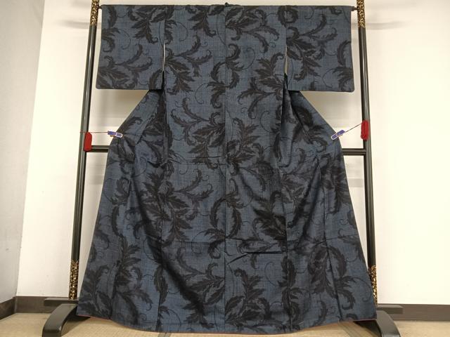 平和屋着物●本場結城紬　重要無形文化財　100亀甲　唐草　正絹　逸品　AAAU0319np