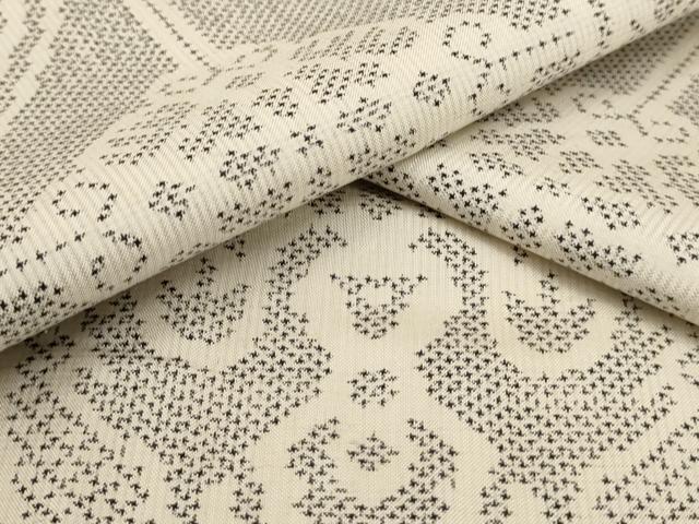 平和屋着物▽本場大島紬　単衣　白大島　7マルキ　立涌向かい鳥文　正絹　逸品　AAAU6467iu