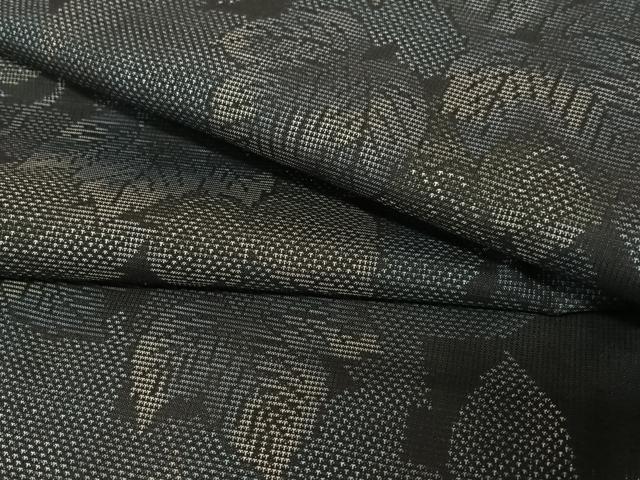 平和屋着物●本場大島紬　9マルキ　蔦の葉文　黒地　正絹　逸品　未使用　AAAU8226zg