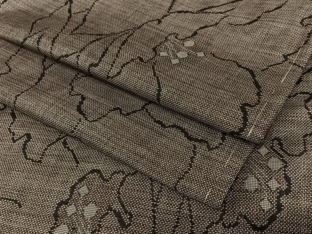 平和屋着物●本場大島紬　泥染め　9マルキ　舞花文　正絹　逸品　未使用　AAAU8331zg