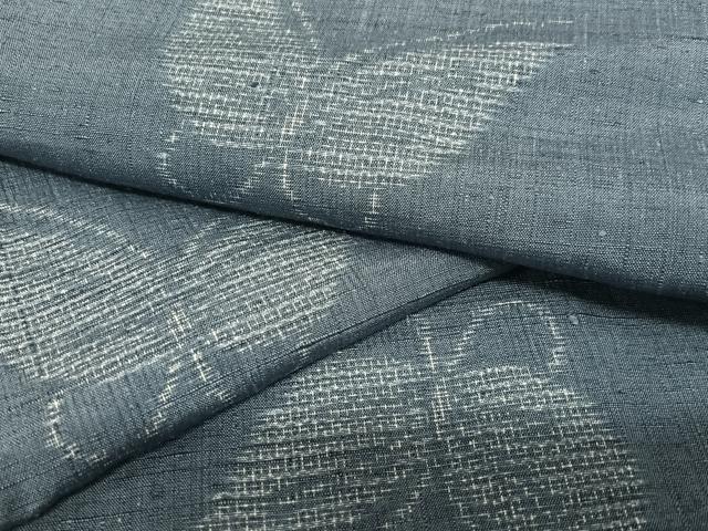 平和屋着物●結城紬　100亀甲　飛び亀甲柄　舞蝶文　正絹　逸品　AAAU8340zg