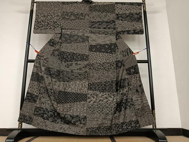 平和屋着物●本場大島紬　染大島　百柄　黒地　正絹　逸品　AAAU8377zg