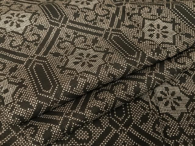 平和屋着物●本場大島紬　７マルキ　花亀甲　正絹　逸品　未使用　AAAV9017np