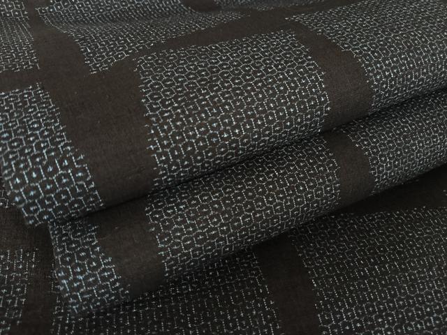 平和屋着物●本場結城紬　重要無形文化財　80亀甲　石畳文様　正絹　逸品　AAAV9061np