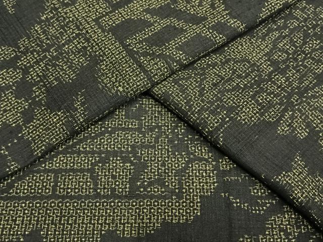 平和屋着物▽結城紬　単衣　風景草花文　黒地　正絹　逸品　AAAW1314fy