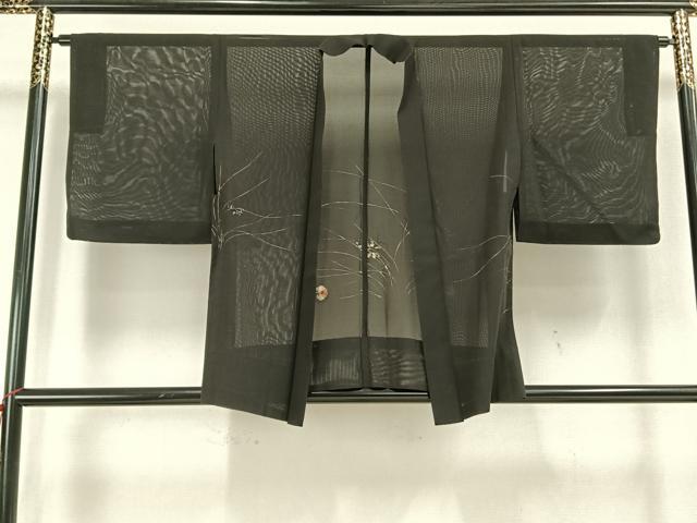 平和屋着物▽羽織　絽　スリーシーズン　春夏秋　塵除け　草葉文　黒地　正絹　逸品　AAAW1411fy