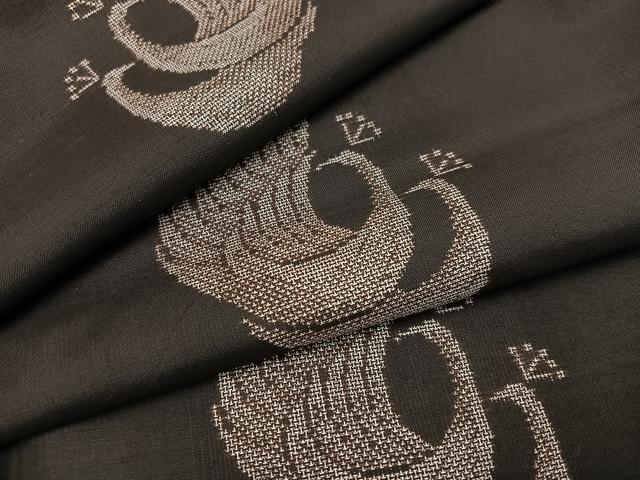 平和屋着物●本場大島紬　地空　群鳥文　正絹　逸品　AAAW1838ph