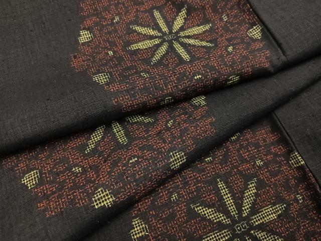 平和屋着物●結城紬　100亀甲　飛び亀甲柄　舞花文　正絹　逸品　AAAW1841ph