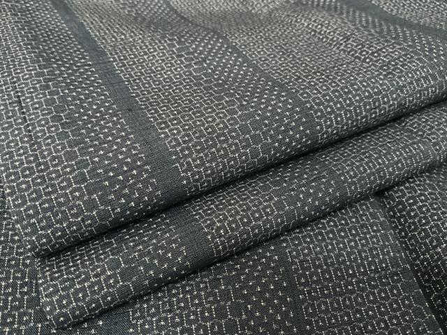 平和屋着物●結城紬　80亀甲　間道　やまと誂製　正絹　逸品　AAAW4232np