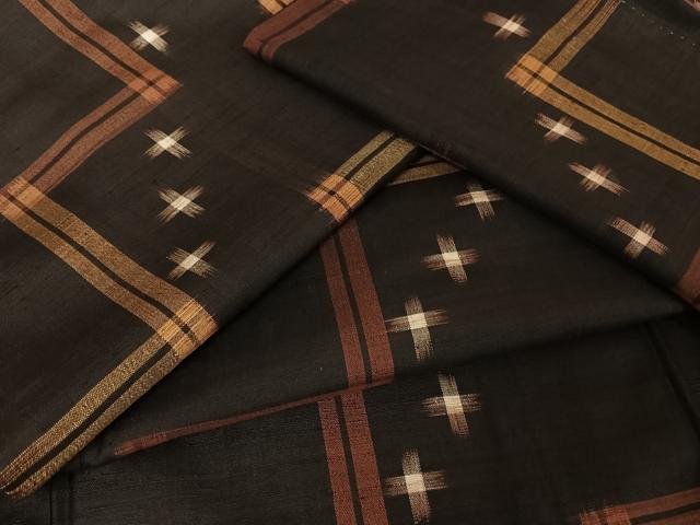 平和屋着物●国指定重要無形文化財　本場久米島紬　手織　さが美扱い　正絹　逸品　AAAW4265np